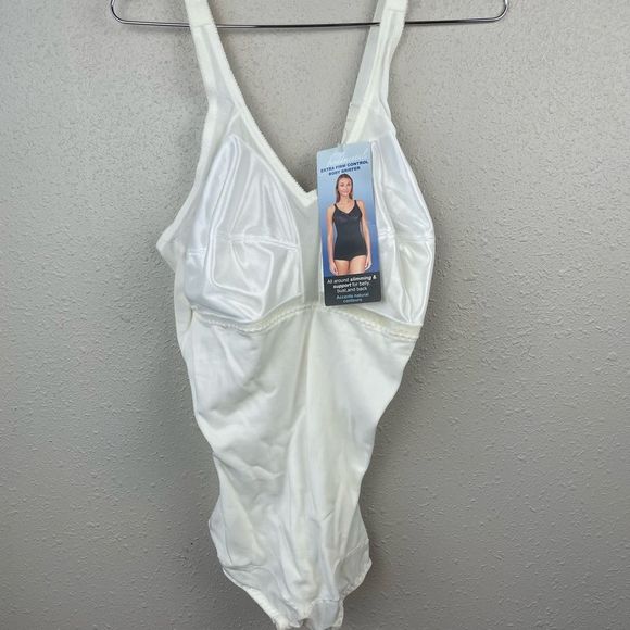 Fundamentals | Intimates & Sleepwear | Nwt Fundamentals Extra Firm ...